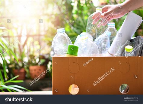 193 944 imágenes de Reciclaje botellas Imágenes fotos y vectores de