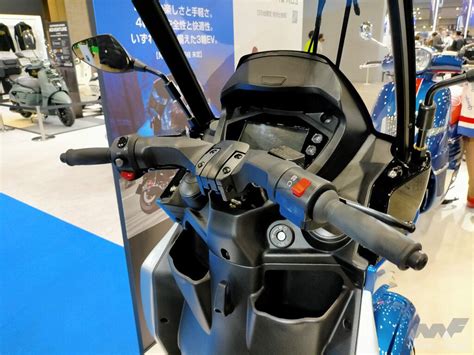 前二輪、屋根付き、電動。国内電動バイクメーカー・アイディア3輪「aa 1」。 ｜ Motor Fan Bikes モーターファンバイクス