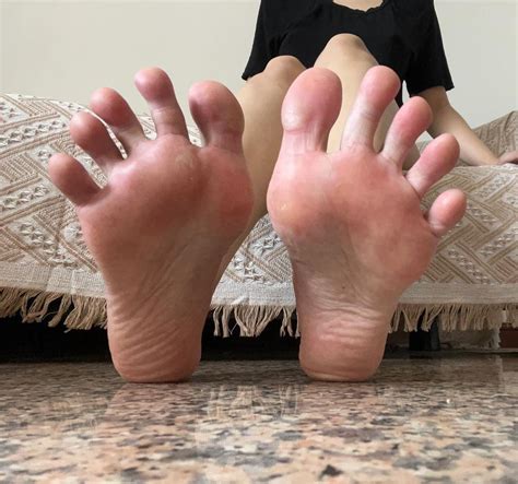 Can You Fit Inbetween My Toes R Giantesssquishedme