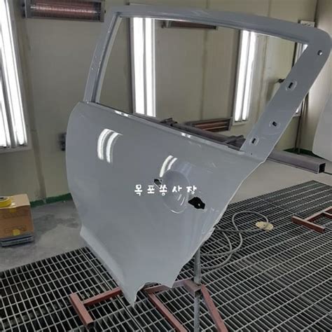 쏭사장공업사 스포티지r 차량 프런트펜더 좌 판금 도색 프런트필러 판금 도색 프런트리어도어 좌 교환