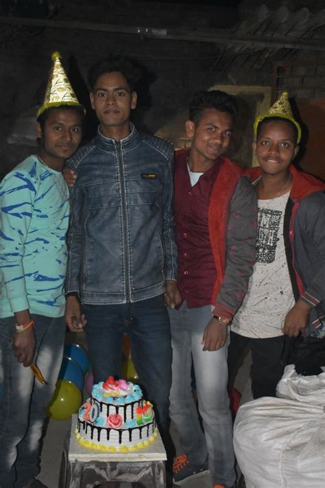 Pin By Thosif Ansari On Tausif Bro Photographer Fashion Photographer Hard Hat