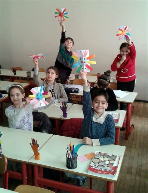 მინდვრის ყვავილები დედის დღე ჩვენს კლასში