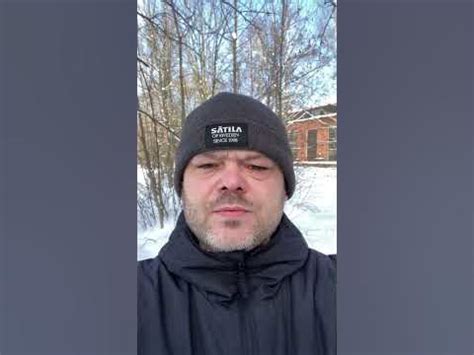 Анекдот про объявление на двери сельского магазина - YouTube