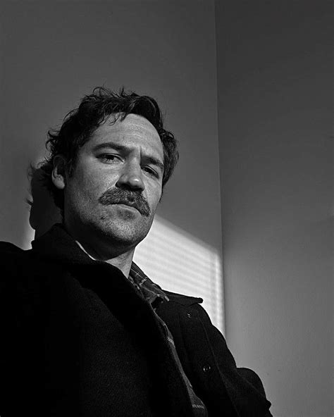 El Actor Manuel García Rulfo En Su Mejor Versión