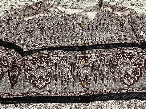 Veronica Beard Shadow Nude Sheer Daisy Lace Trim Blou Gem