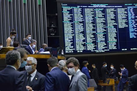 PEC dos Precatórios saiba como votou cada sigla e cada deputado no 2º