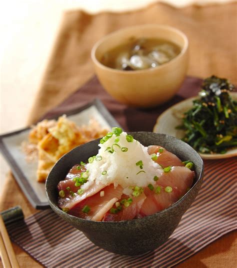「ブリの漬け丼」の献立・レシピ 【e・レシピ】料理のプロが作る簡単レシピ20151207公開の献立です。