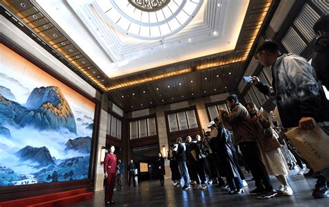“京”彩文化·青春绽放——古都行 网络达人探访中国国家版本馆活动历史高校