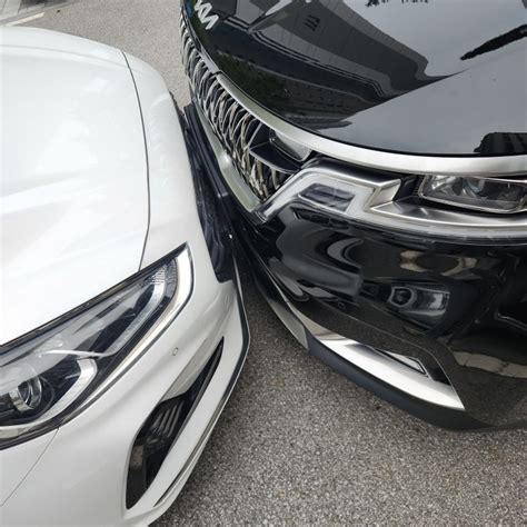 이중주차된 차를 밀다가 이중주차된 앞차를 박으면 지식in