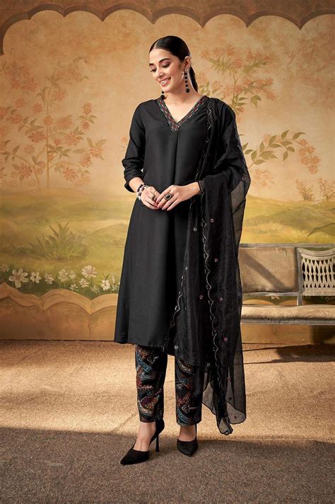 Black Elegance Ensemble Kurta Set With Dupatta