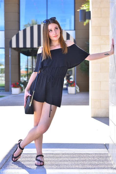 Danni Rivers Fucking Herself With A Banana My Danni Rivers Blog