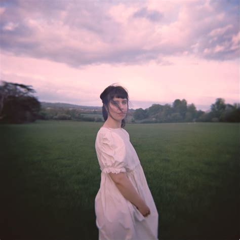 Rose Betts Unveils Emotionally Charged Single War Nettwerk Music Group