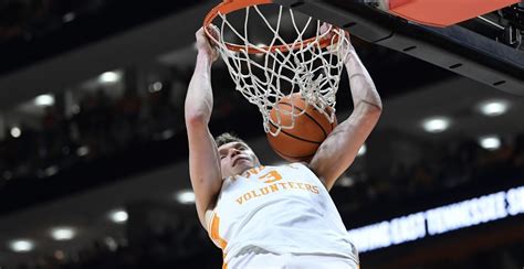 Dalton Knecht Named Sec Player Of The Year