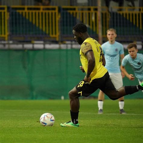Ботев Пд стигна до 4 4 с Рига Елвис Ману с хеттрик Снимки