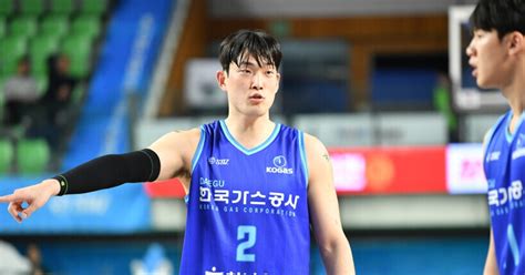 ‘연습 벌레 신승민의 솔직한 농구영신 후기 색다른 경험이지만 다음 날 컨디션은 안 좋았다”