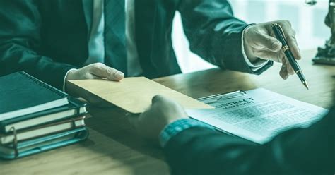 Mengelola Uang Kompensasi Bagi Karyawan Kontrak Dengan Software Payroll