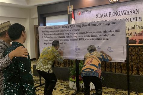Deklarasi Pemilu Damai Bawaslu DIY Ajak Masyarakat Wujudkan Pemilu Bermartabat