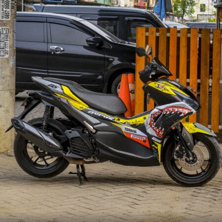 Desain Motor Yamaha Aerox 155 Conected Biru Hitam Cutting Stiker Decal