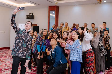 Celebrating Connections Alumni Networking Dinners In Manokwari And Sorong