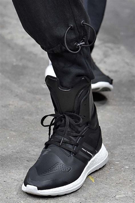 Adidas Y 3 Debuts Fall Winter 2016 Collection At Paris Men S Fashion
