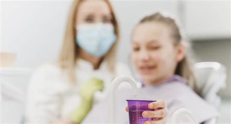 Limpieza bucal Consejos para utilizar correctamente el enjuague para niños SALUD CORREO