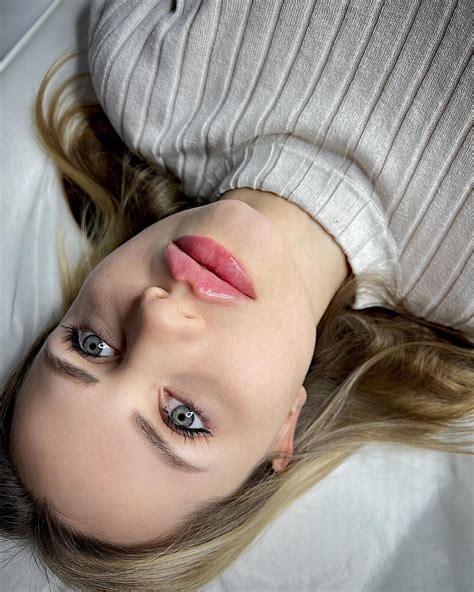 Добрый косметолог Запорожье Чому вітамін С такий важливий 🤔 ⠀ 🍊Вітамін С є найсильнішим