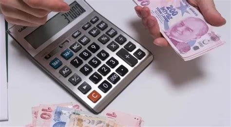 2024 Asgari Ücret Hakkında Ünlü Ekonomistten Önemli Açıklamalar Geldi