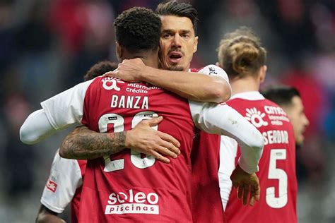Balanço Da Primeira Volta Da Liga Simon Banza Foi O Rei Dos Golos Na