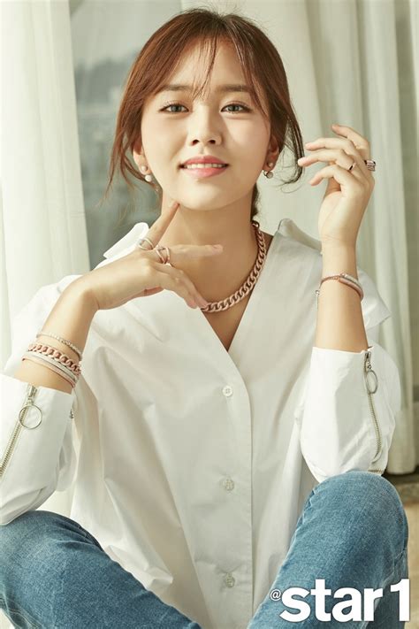 김소현 겨울을 녹이는 인형 미모 패션서울