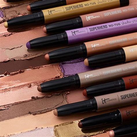 IT Cosmetics Superhero No Tug Eye Transforming Shadow Stick Primer