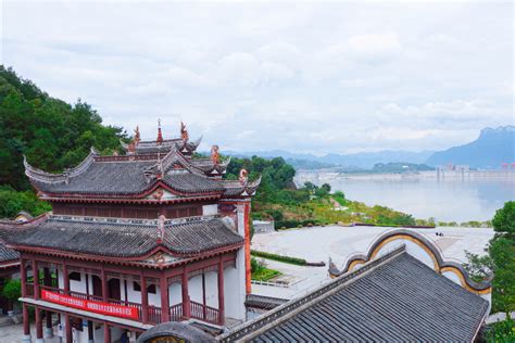 长江三峡中最美的江城，世界水电之都，巴楚文化的交汇地，是时候重新认识它了！ 知乎