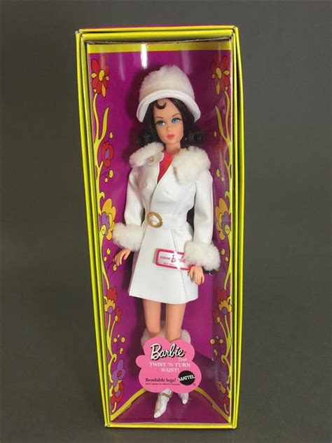 Lot GOLD LABEL BARBIE RED WHITE AND WARM NRFB