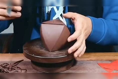 一把手工做的紫砂壶是这样子制作出来的这手艺真是非常的熟练 样子 紫砂壶 手艺