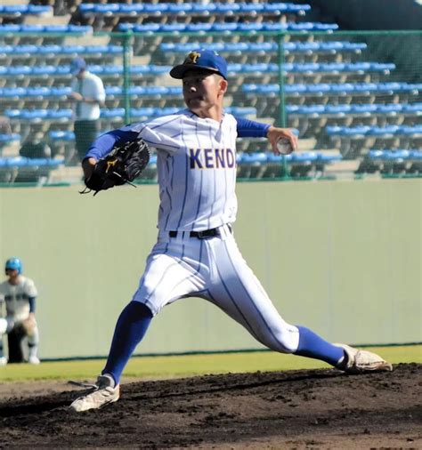健大高崎が2年連続のセンバツ出場当確 スクイズで勝ち越し 1年生エース・佐藤が完投 日本 見出し