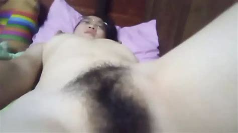 我一个人在我的房间里，变得饥渴 3 Xhamster