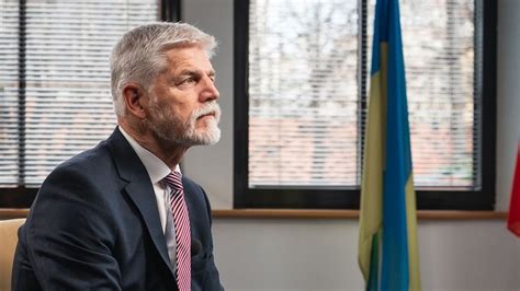 Бившият натовски генерал Петър Павел положи клетва като президент на