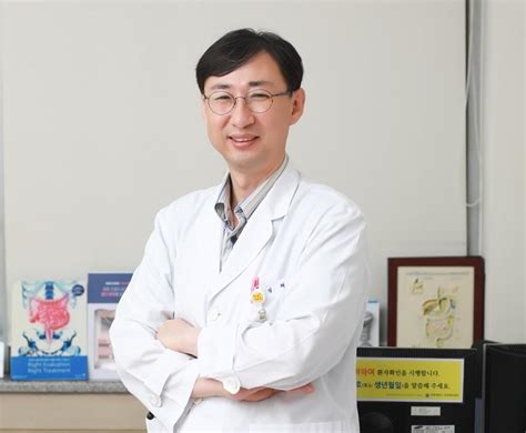 Medigate News 식이·배변·생리와 무관한 원인 불명의 극심한 복통 기능성 복통 증후군일 수 있다