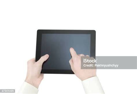 격리 된 화면으로 태블릿 터치 컴퓨터 가젯을 들고 있는 여성 손 공란에 대한 스톡 사진 및 기타 이미지 공란 기업 재무와 산업 노트북 Istock