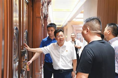 贺朝晖调研新邵经济开发区并督查“星期五大扫除”活动新邵要闻新邵县人民政府