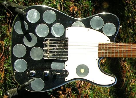 How To Get The Fuzz Guitar Tone Of Pink Floyd Founder Syd Barrett