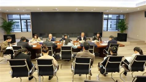 省侨联召开党组（扩大）会议和理论学习中心组专题学习会，传达学习贯彻党的二十大精神省侨联浙江省归国华侨联合会