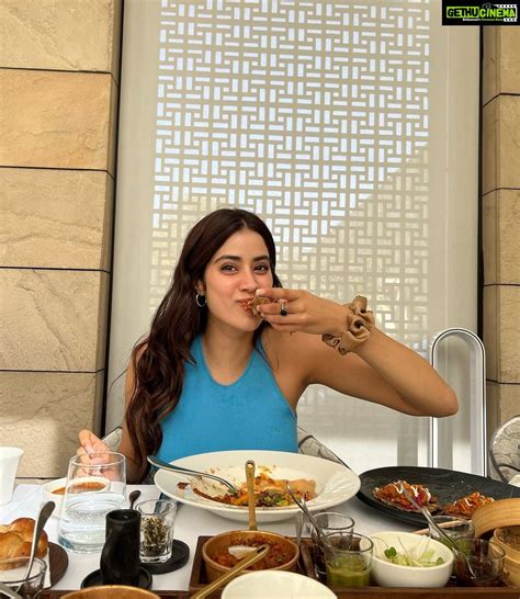 Janhvi Kapoor Instagram A Meal A Debut And A Return 🥳 Gethu Cinema