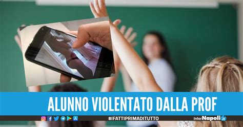 Foto E Video Hot Su WhatsApp Poi Gli Abusi A Scuola I Dettagli Della