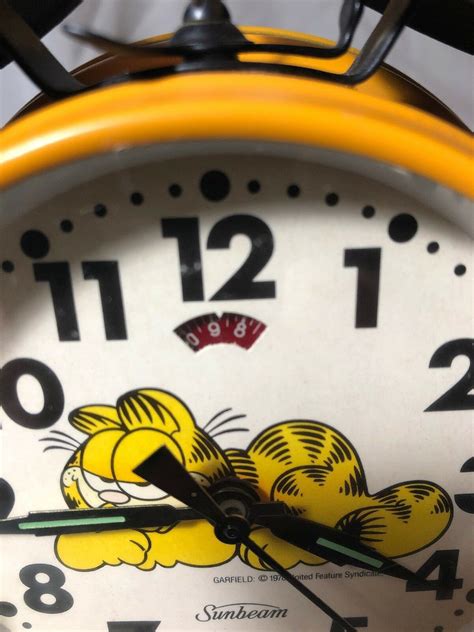 Sunbeam Garfield Clock Alarm Clock 1978 Garfield