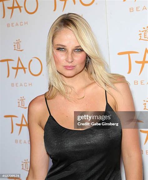 15 Sports Illustrated Model Genevieve Morton Hosts Tao Beach Photos