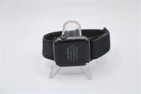 Apple Watch Series 6 Gps 40mm Aluminum Case Black Band 10