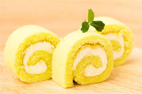 Molto Meglio Di Una Torta Farcita Questo Rotolo Veloce Con La Panna è Una Golosità Senza Pari