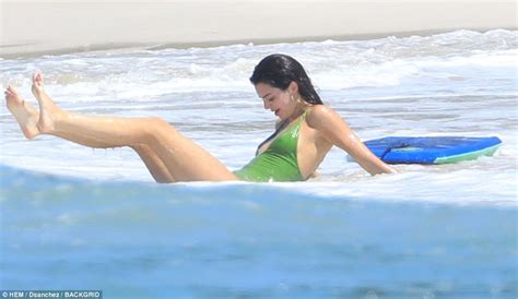 Kendall Jenner Wears Sexy Green One Piece During Mexico Vacation