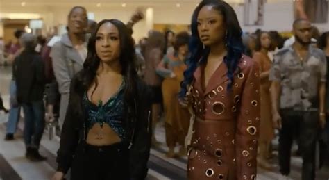 Audiences Netflix Une Série Déconseillée Aux Moins De 16 Ans Au Top