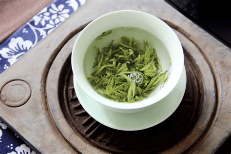 怎样让绿茶不伤胃？喝绿茶需要注意什么？茶叶影响物质